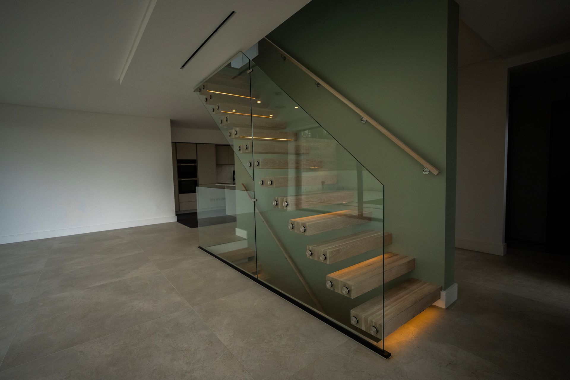 Floating Staircases | OVOMS UK